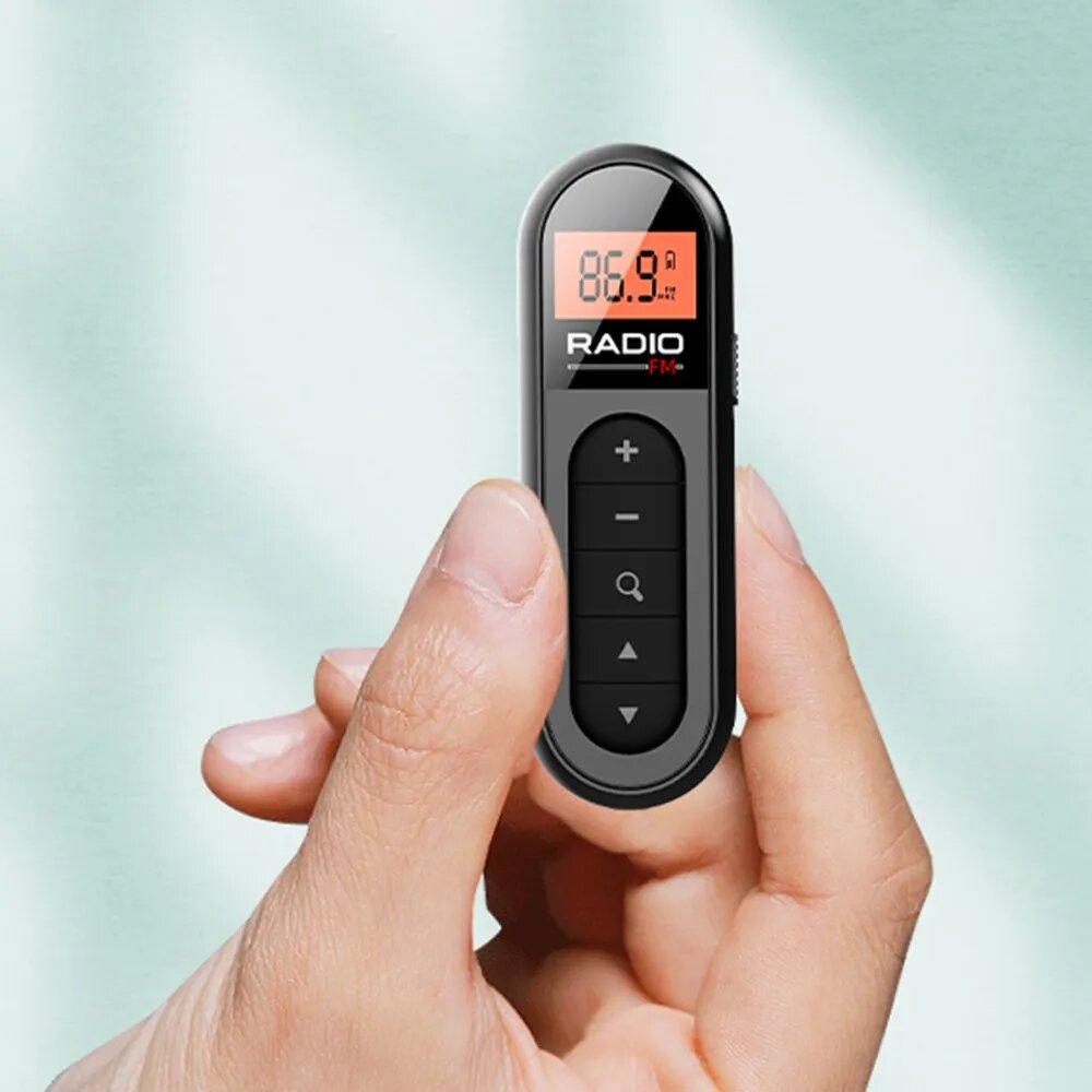 MP3-плеер без диска, мини-радио с FM-тюнером, Bluetooth, экран 85 x 28 x 19 мм, черный, до 65 символов — фото 1