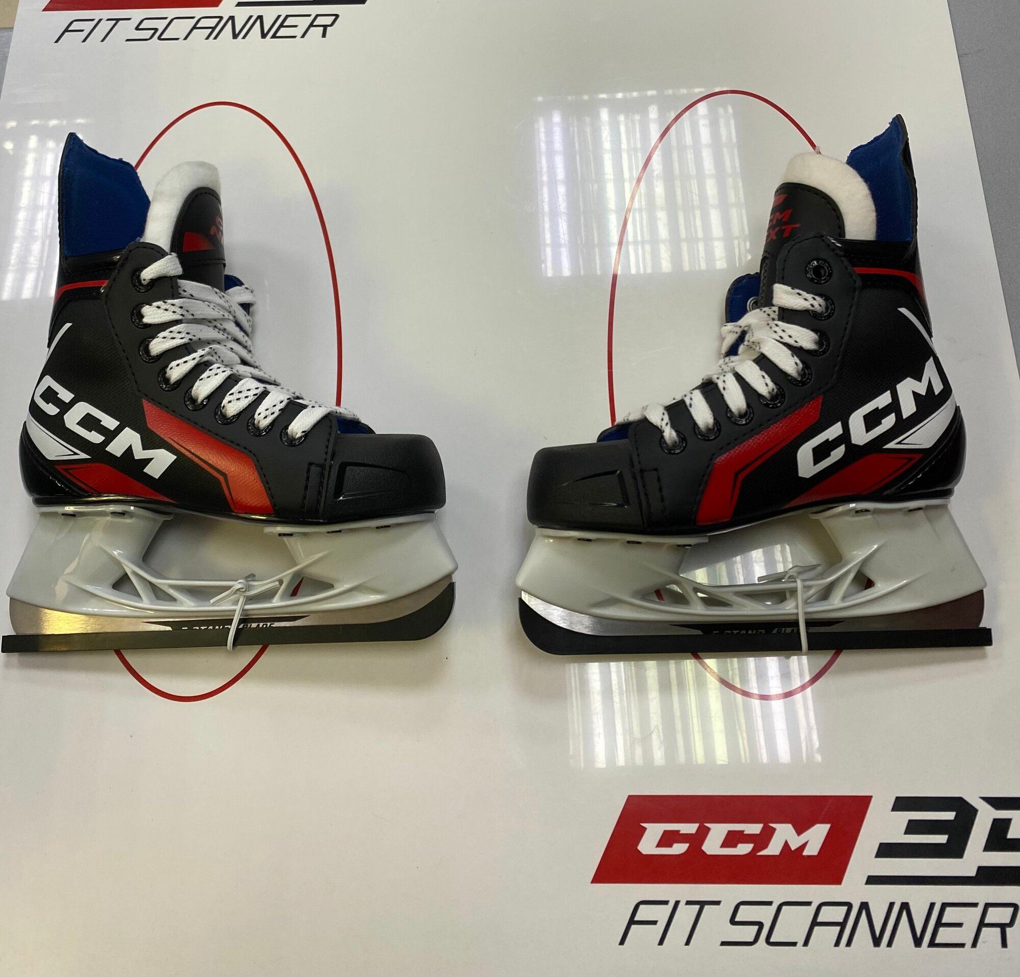 Коньки хоккейные CCM Next Yth, 11.0 Regular D