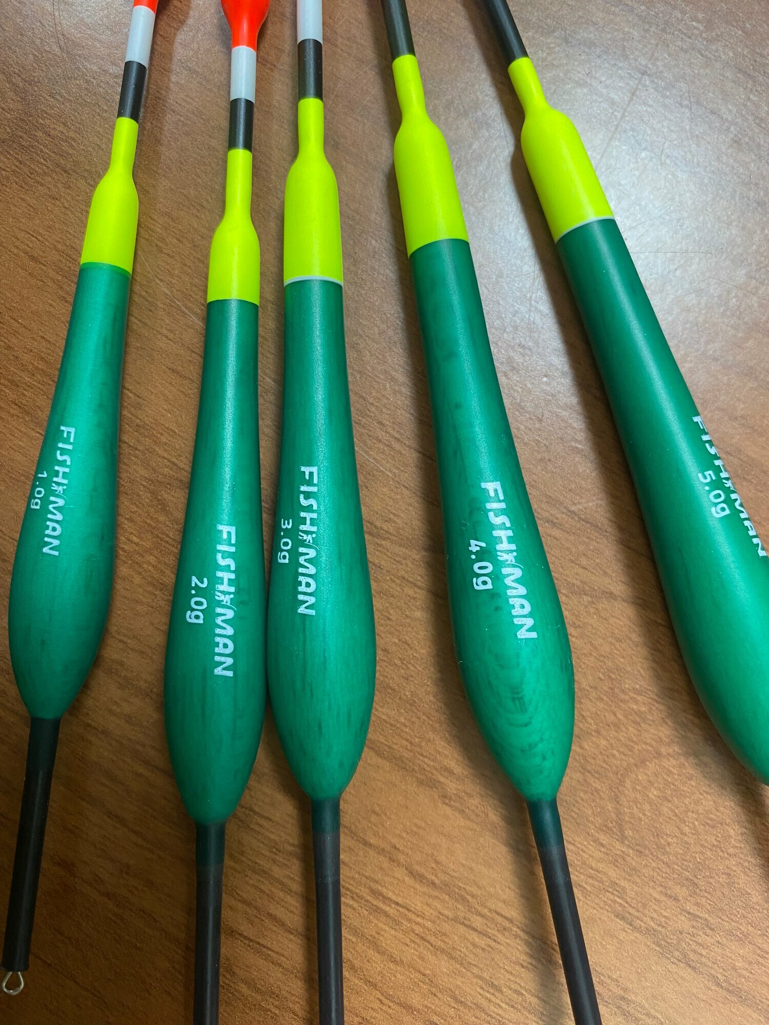 Поплавки FISHMAN (США) из бальсы, с заметной и яркой антенной, цвет зелёный, набор из 5 штук- 5,0g/4.0g/3g/2g/1g.