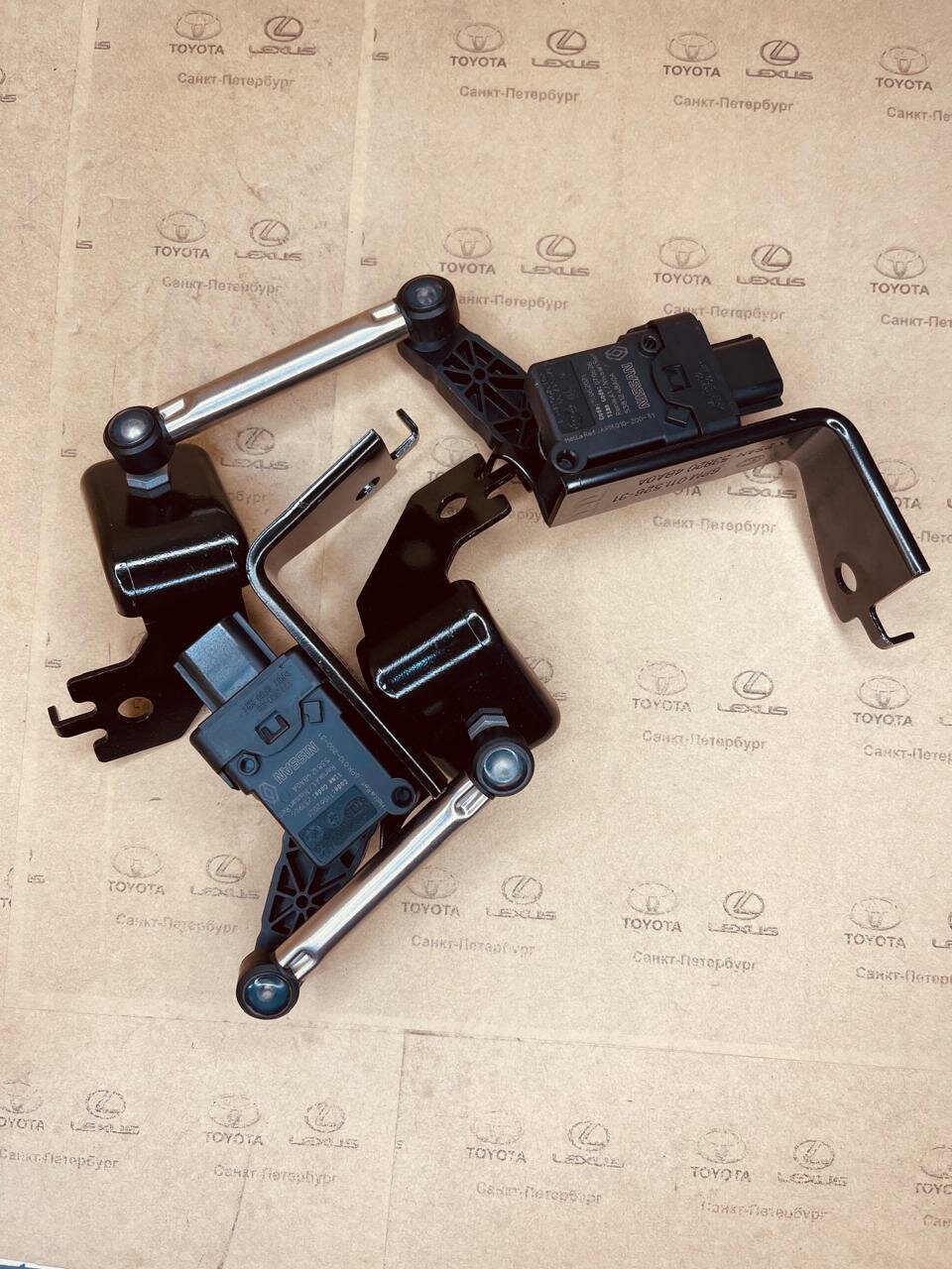 53820-4BA0A Датчик положения кузова Nissan X-Trail T32 Qashqai J11