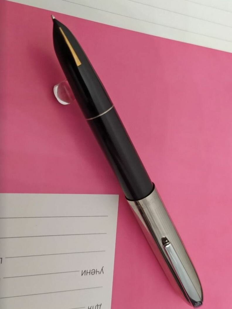 Перьевая ручка 565, современная, перо FM (0.6 мм), заправка поршнем
