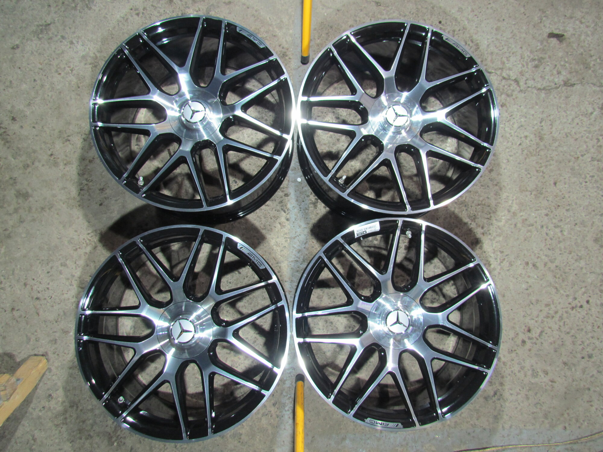 Комплект колесных дисков Разноширокий Mercedes-Benz R20 8.5/9.5J ET39/39 5*112 DIA66.6 (реплика) 0018829