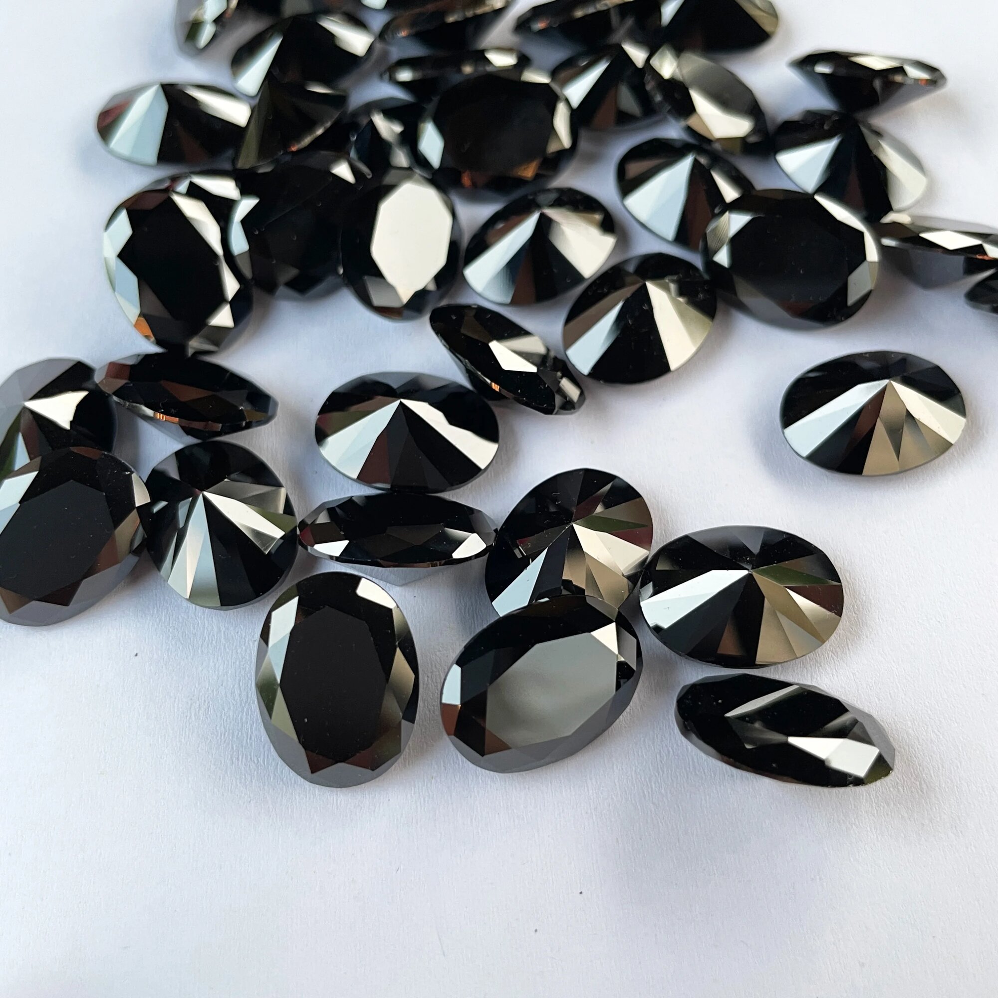 Бусины из кубического циркония 9x11mm 10pcs, Black