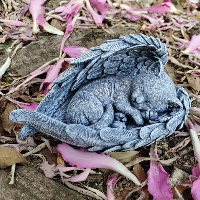 Памятники котятам, спящие кошки-ангелы, мемориальные надгробия для домашних животных с выгравированными именами