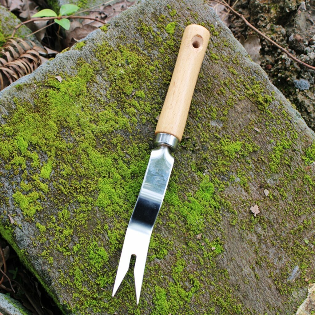 Эргономичный садовый рыхлитель для прополки