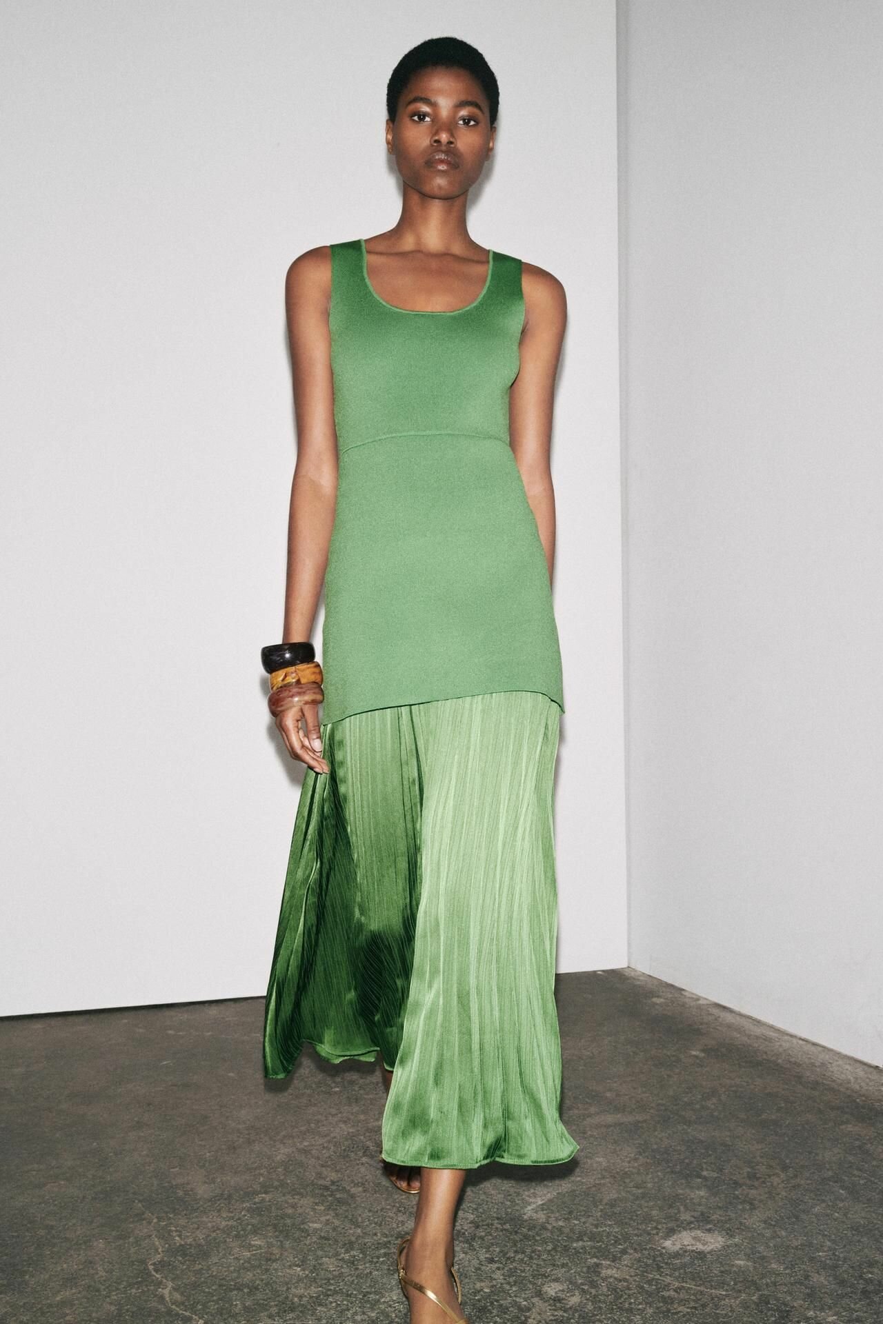 Платье Весна-лето 2025