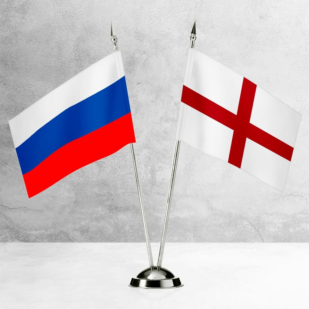 Настольные флаги России и Англии на пластиковой подставке под серебро