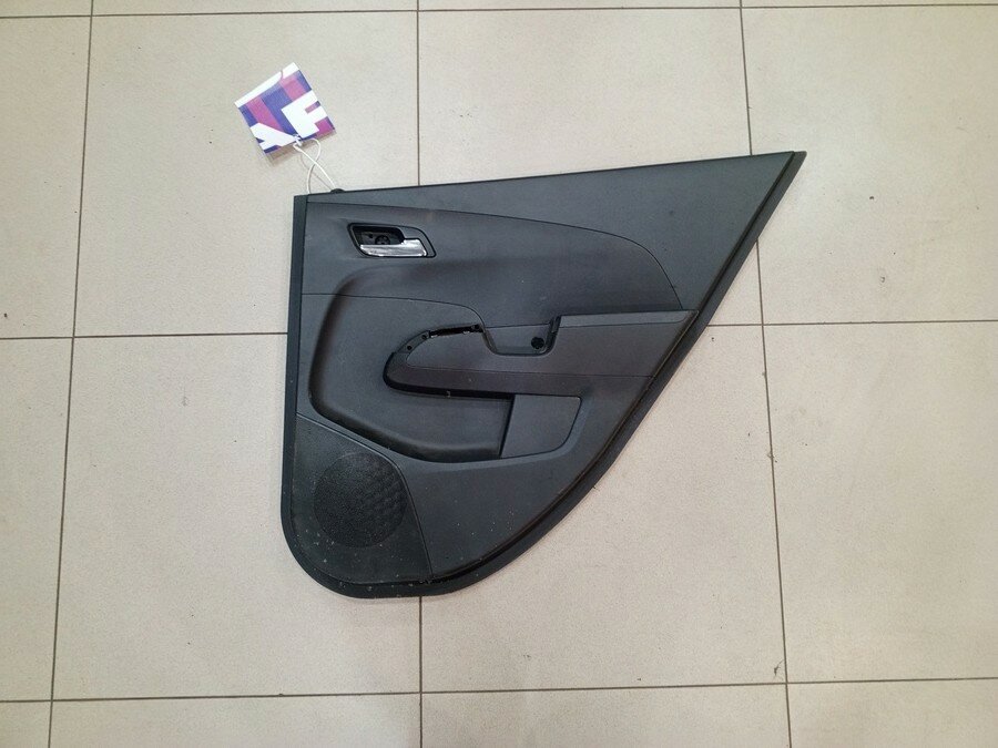 Обшивка двери задней правой от Chevrolet Aveo T300 2011-2015