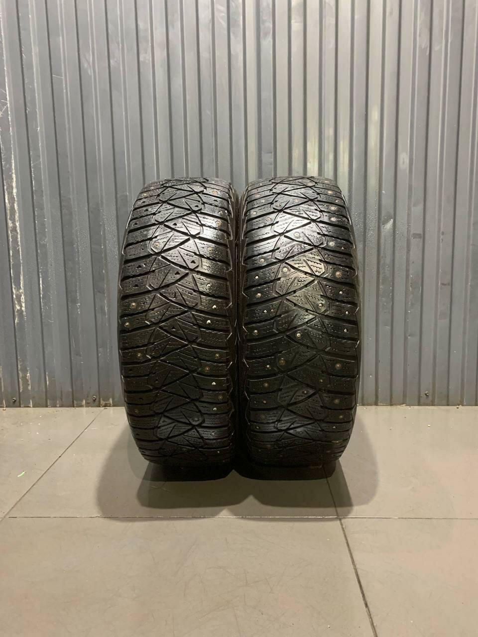 Комплект (2 шт) зимних БУ шин шипованные Dunlop Ice Touch 205/60 R16 30% износ TSB046314
