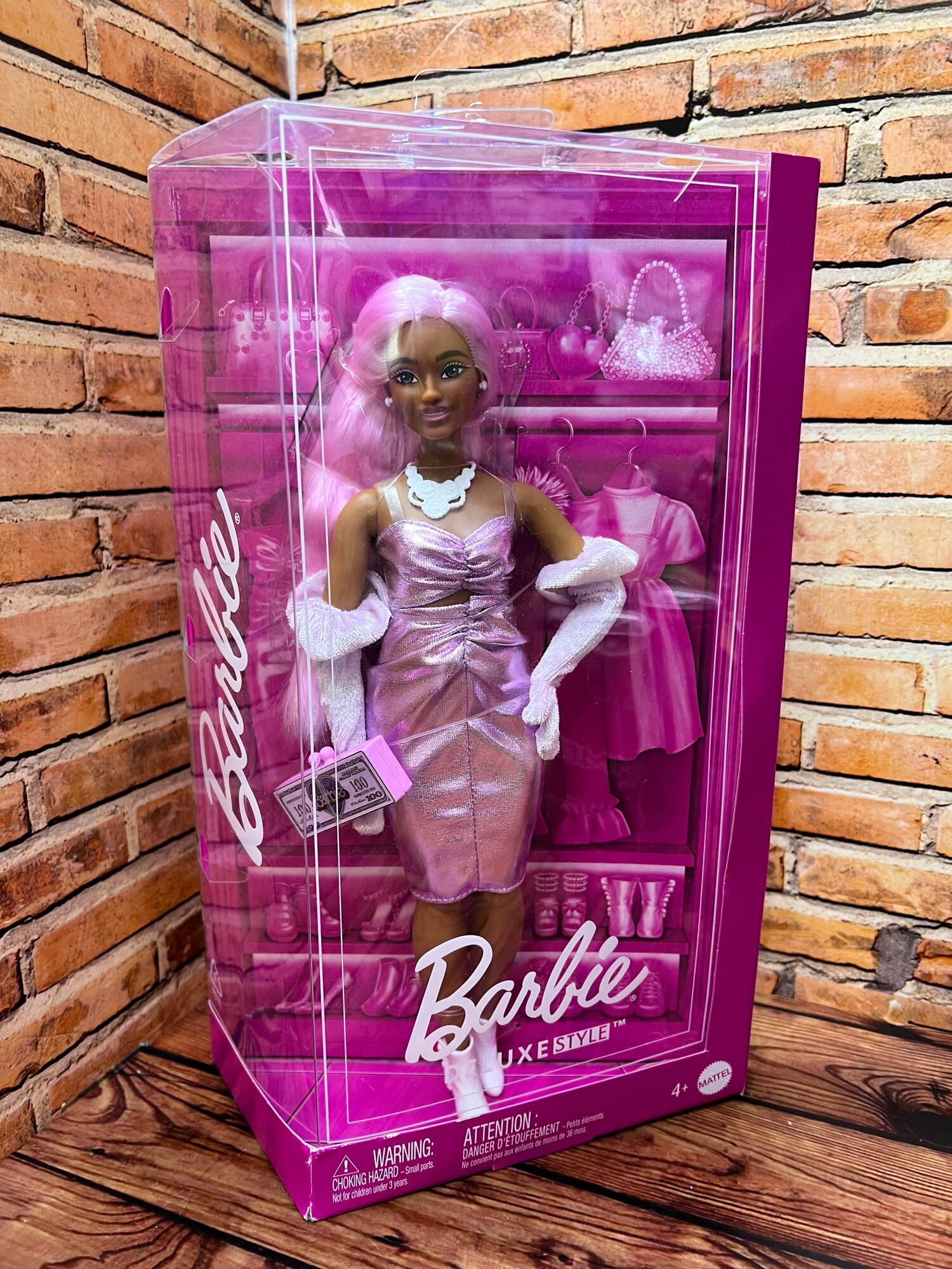 Mattel Barbie Deluxe Style HYV25 шарнирная кукла Барби с розовыми волосами