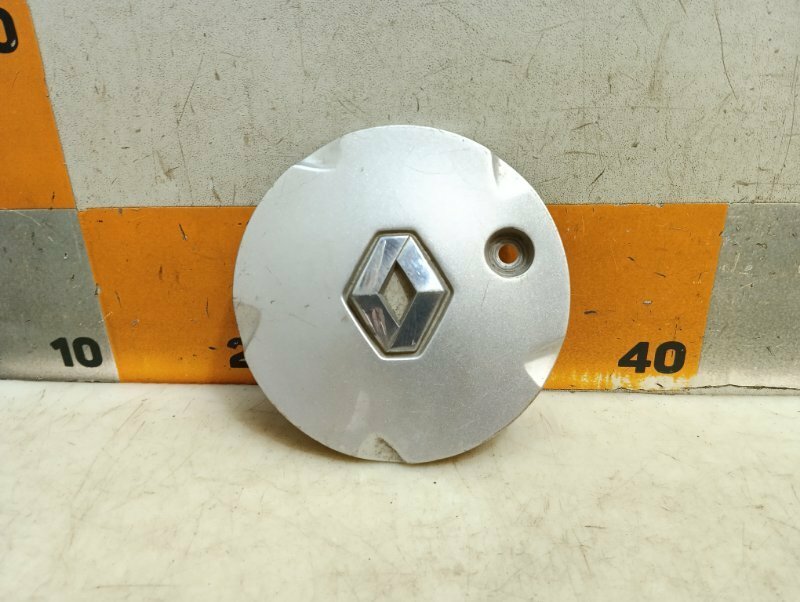 Б/У Колпак на литой диск Колпак Renault Clio 2 429508 RENAULT арт. 8200081301