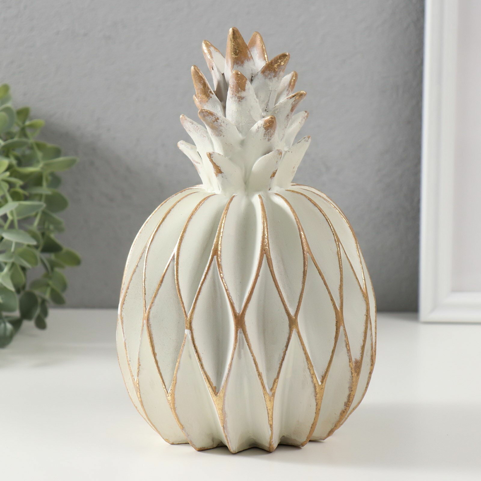 Фигурка полистоун "Бумажная гармошка. Ананас", 13x13x22.5 см