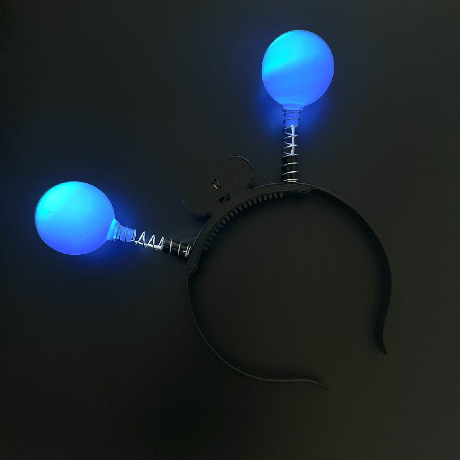 Карнавальный ободок "Шары" светятся