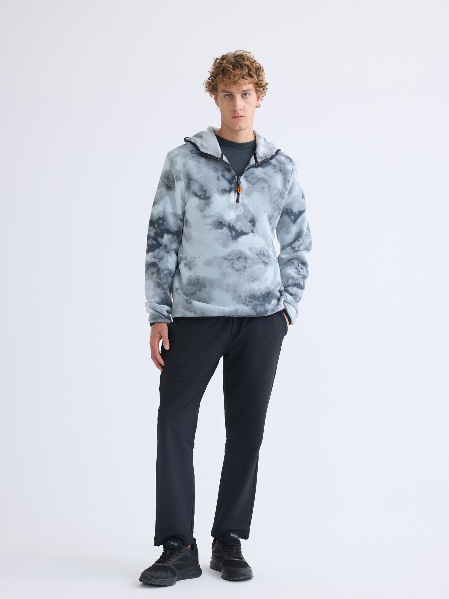 Брюки спортивные