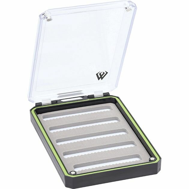 Коробочка для мормышек и мушек Mikado Fly на магнитах (13,5 x 8,5 x 2,0 см.) чёрная