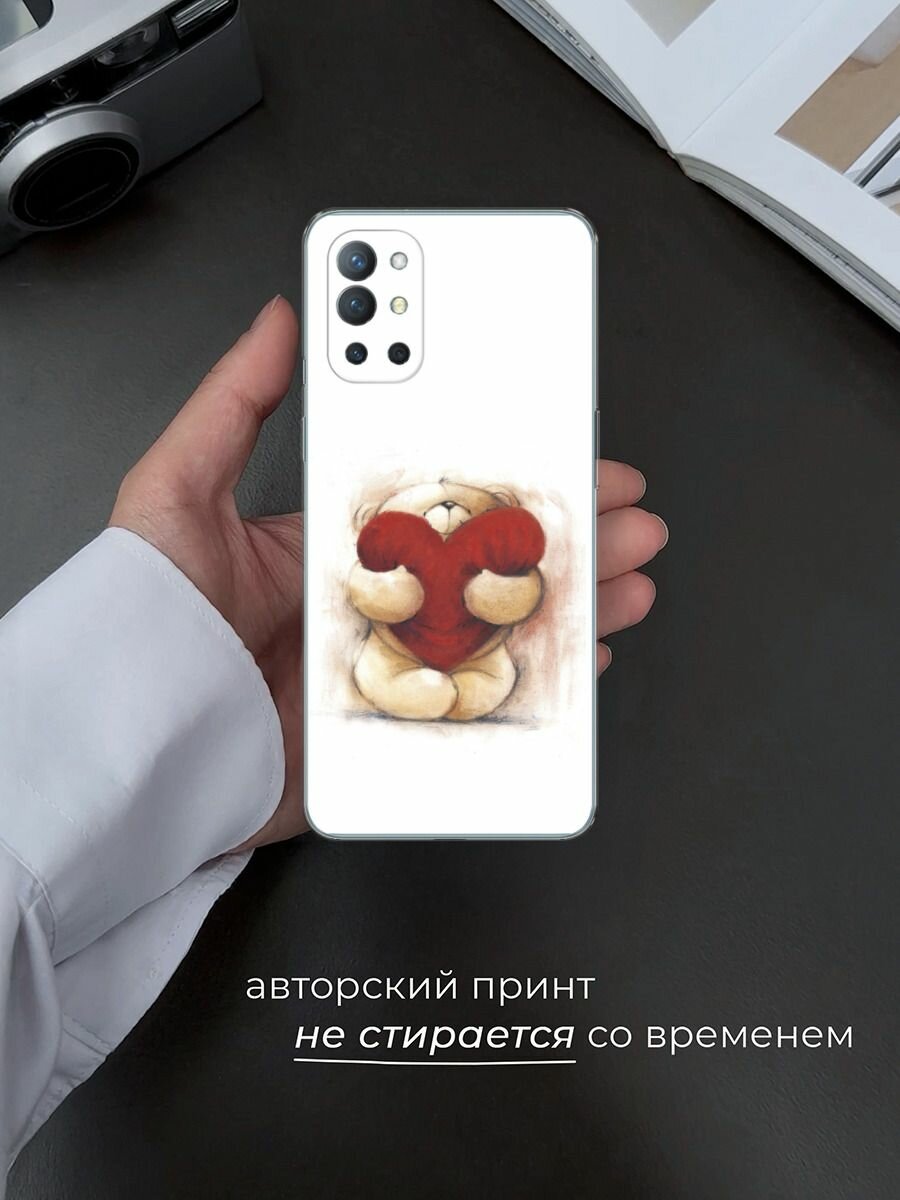 Чехол на OnePlus 9R / ВанПлас 9R с принтом "Мишка с сердцем 1" — фото 1