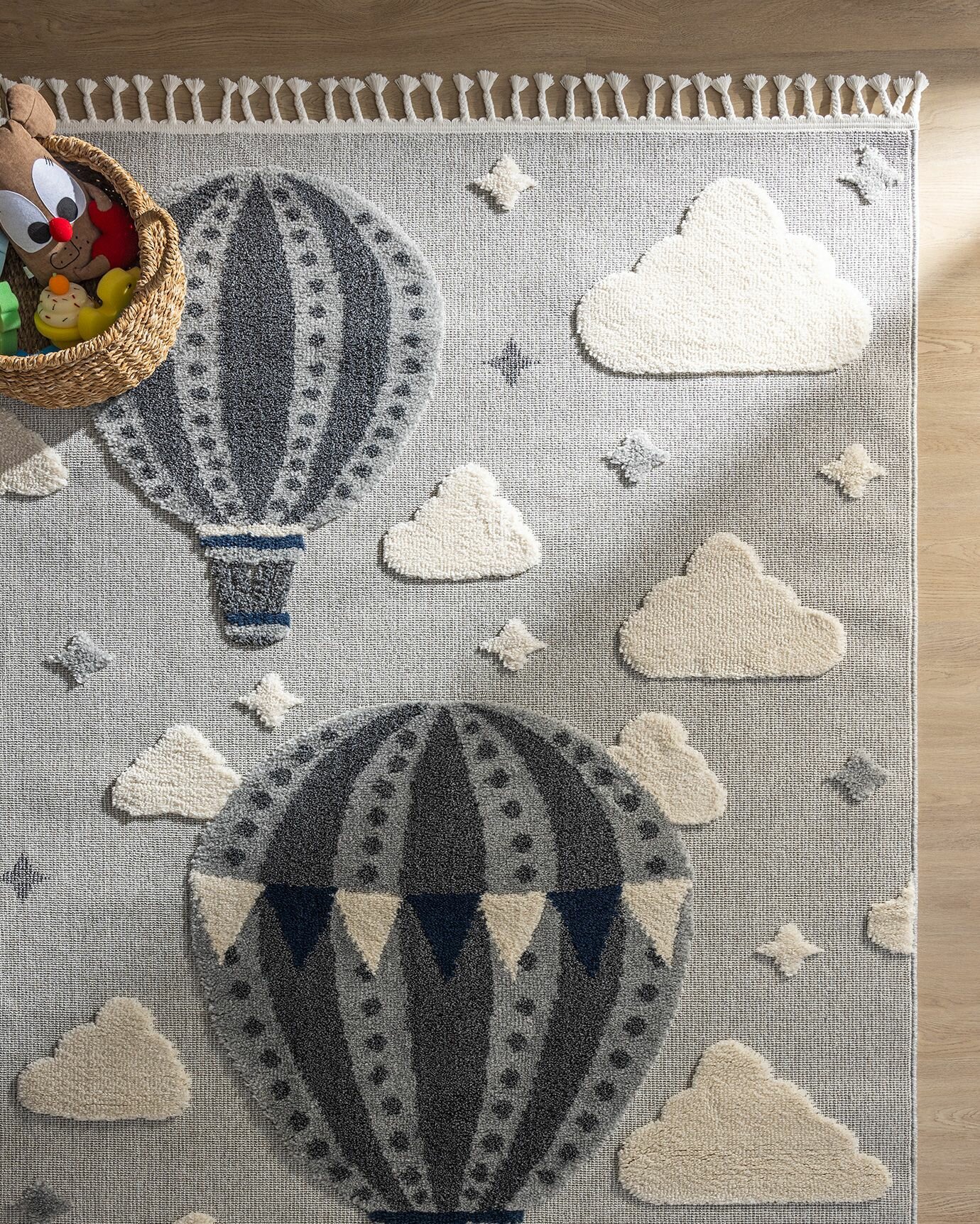 Ковер на пол в детскую комнату. Состав:100% Полипропилен. Размер:160X230CM. Цвет: Серый/LEON