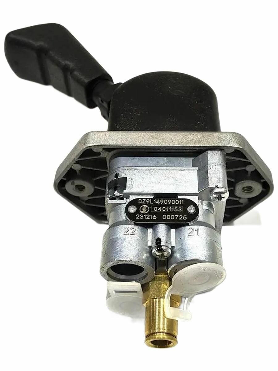 Кран ручного тормоза (2 выхода) прицеп SHACMAN X6000 от партнёра SHAANXI Арт. DZ9L149090011