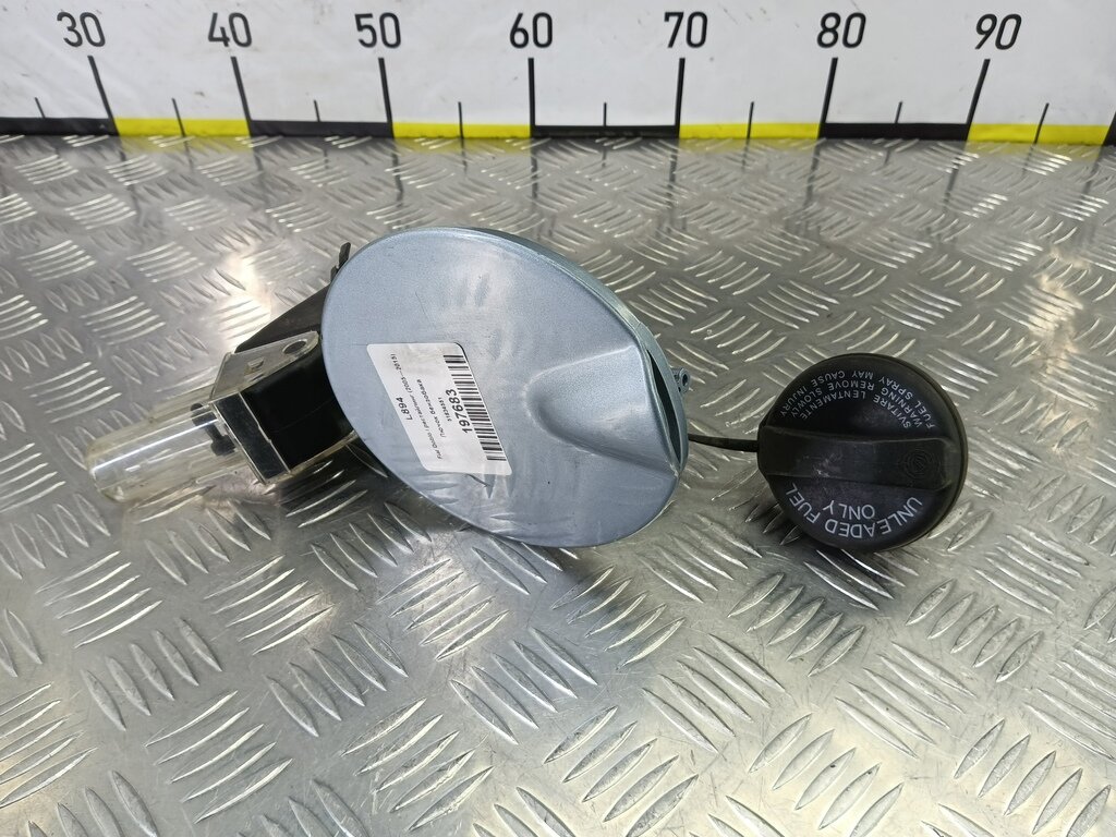 Лючок бензобака Б/У для Fiat Doblo I рестайлинг (2005—2015) 51834551