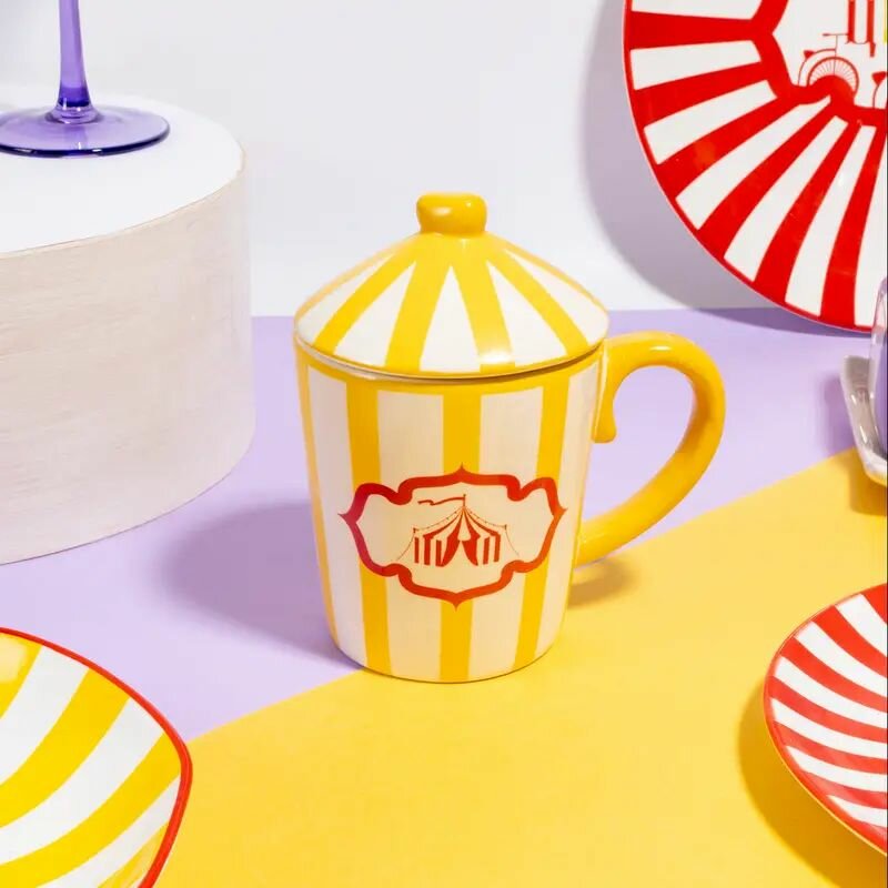 Кружка с крышкой 380 мл. из керамики Цирк