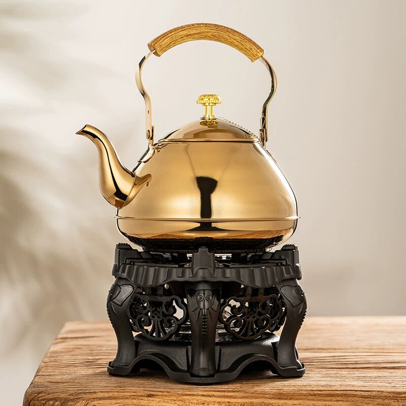 Чайный домик в гонконгском стиле, классическая спиртовая плита, чайник кунг-фу, изолированный чайник, ресторан, чайник