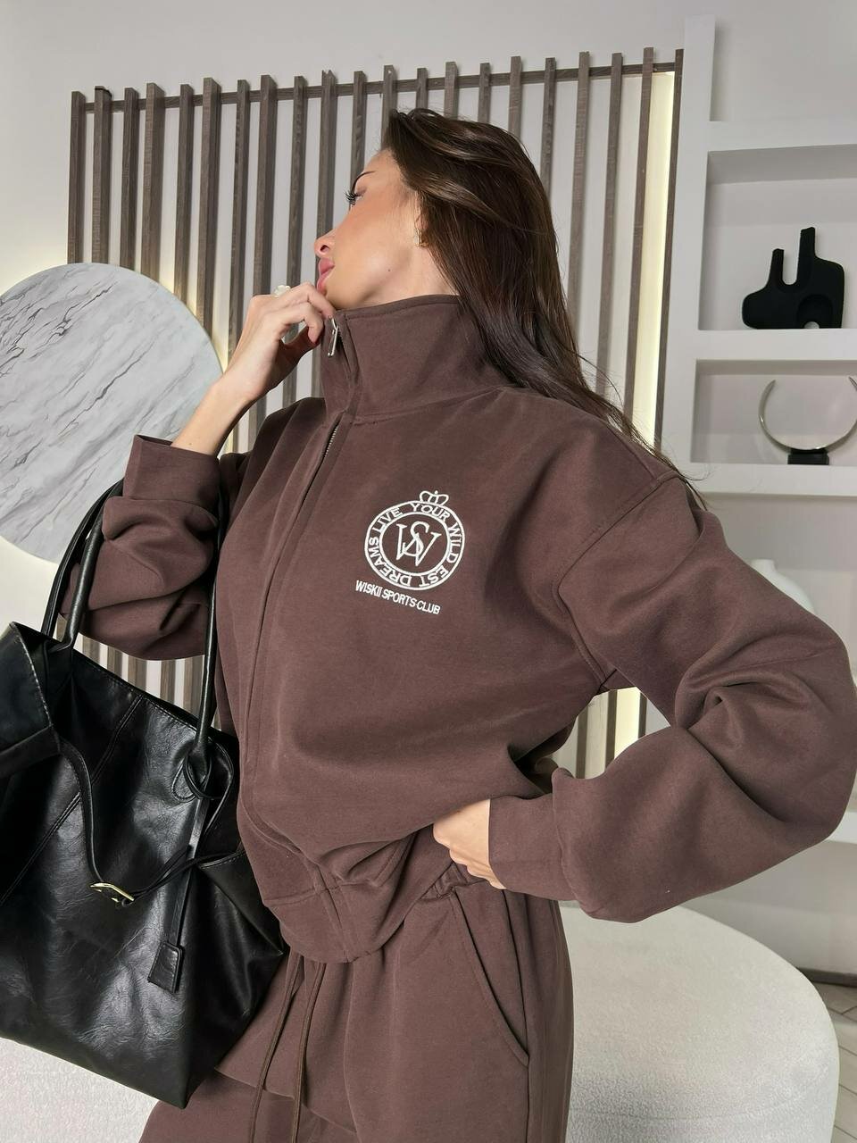 Костюм спортивный