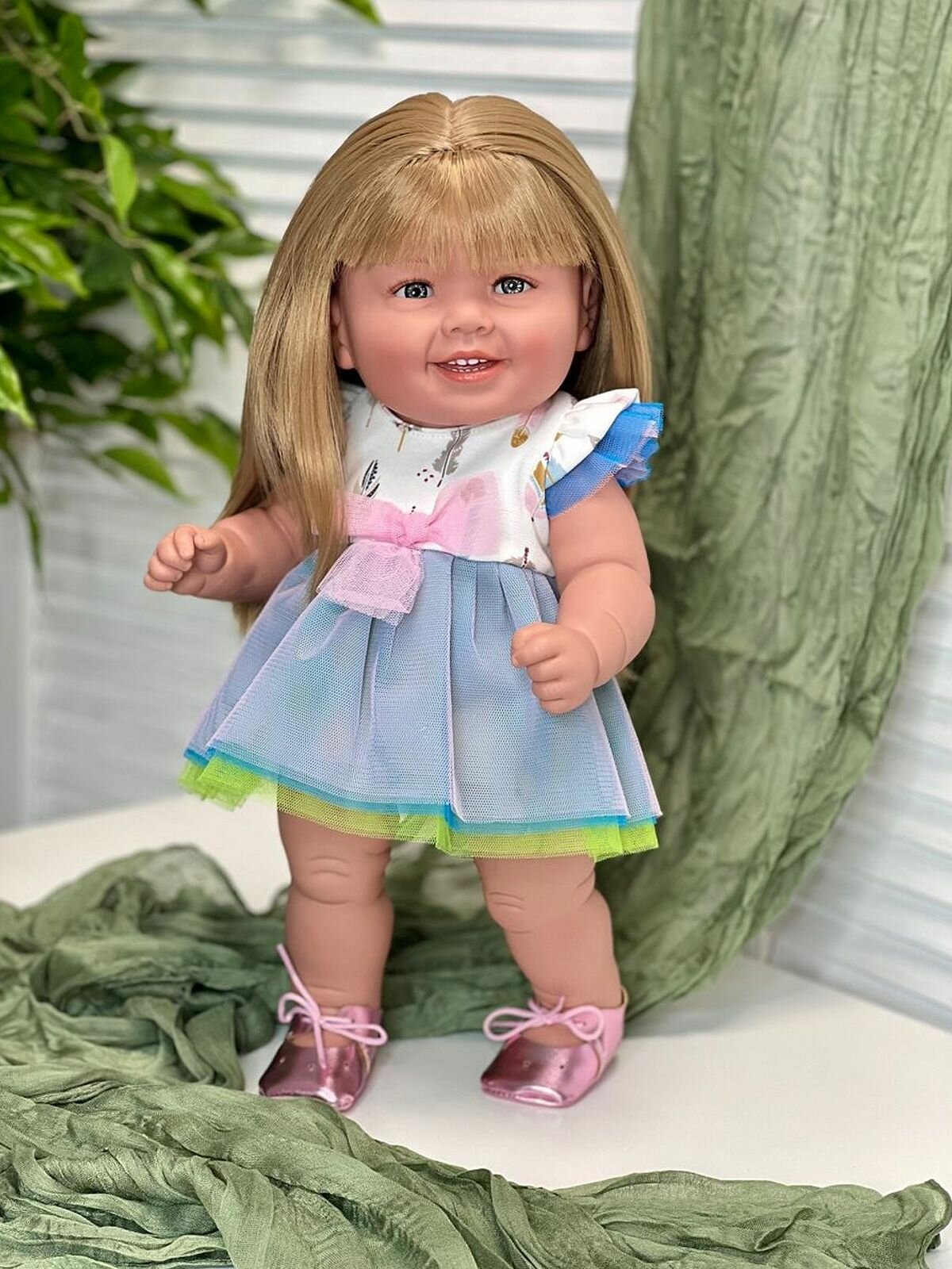 Кукла Manolo Dolls виниловая Diana 47 см