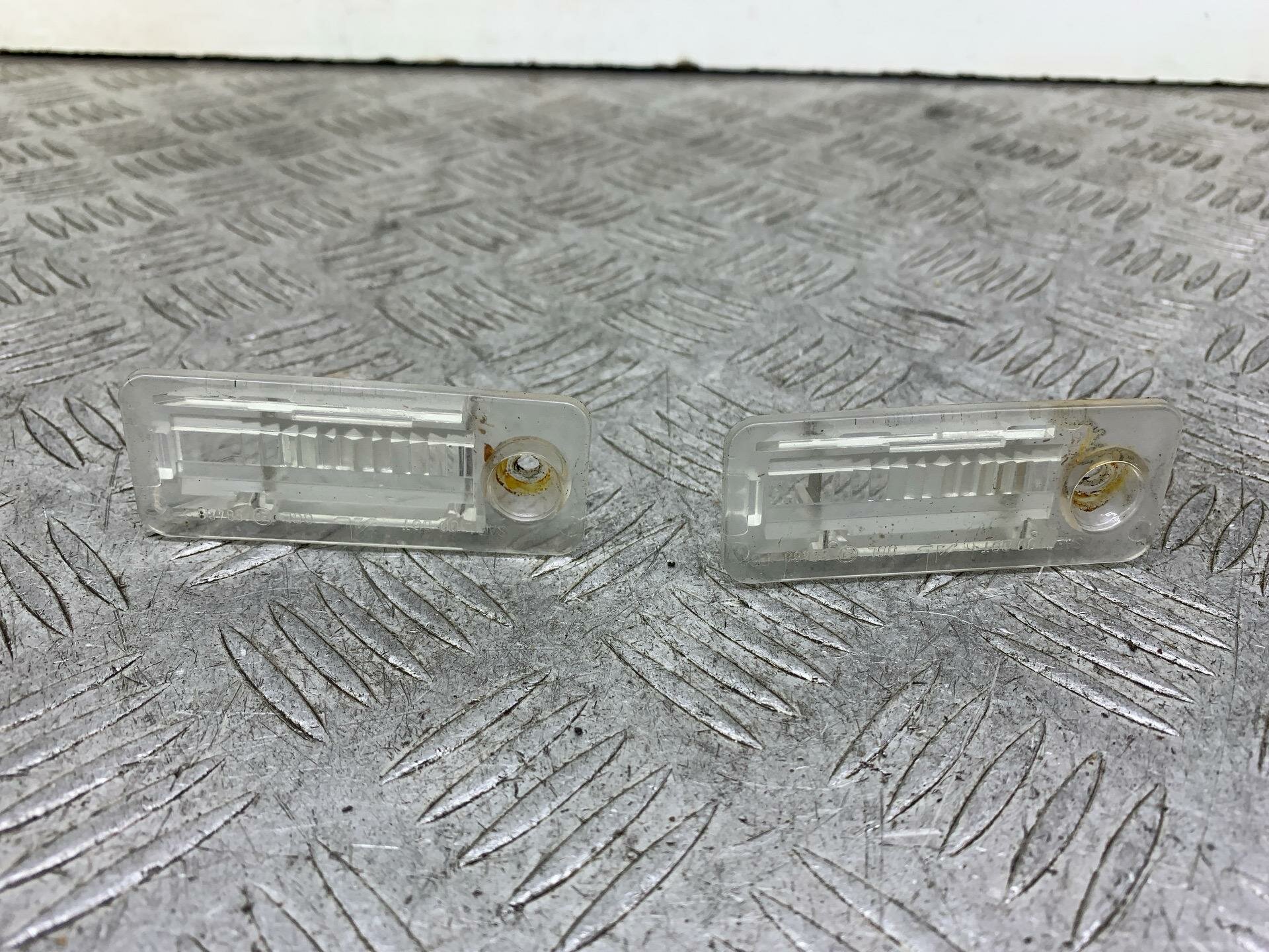 Подсветка номера Audi A6 C5 рест. (2001 - 2005)