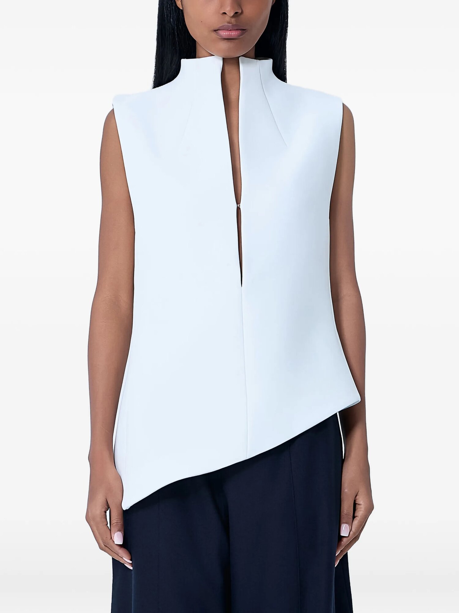Топ Asymmetric hem collared top