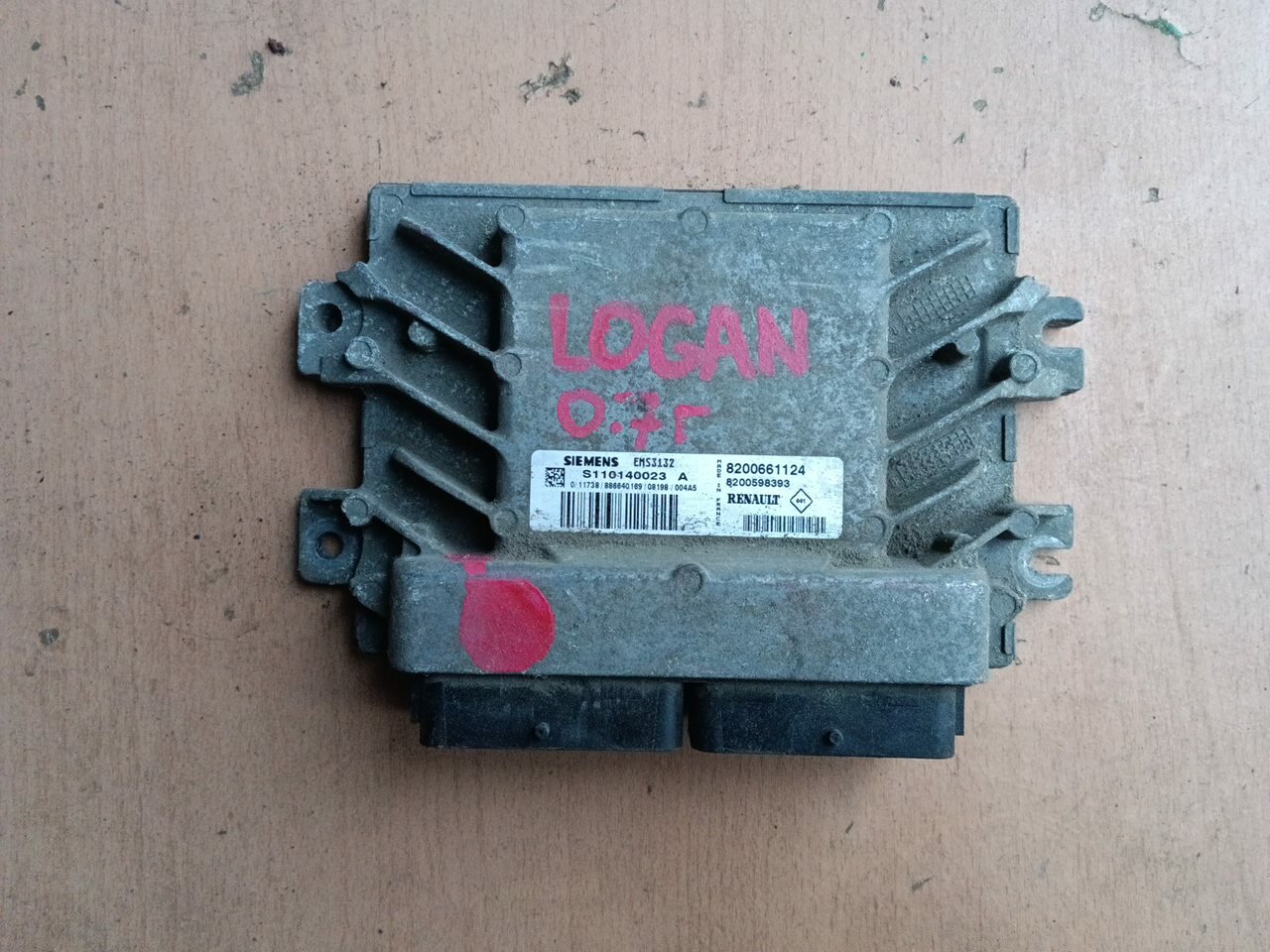 Renault Logan Блок управления двигателем