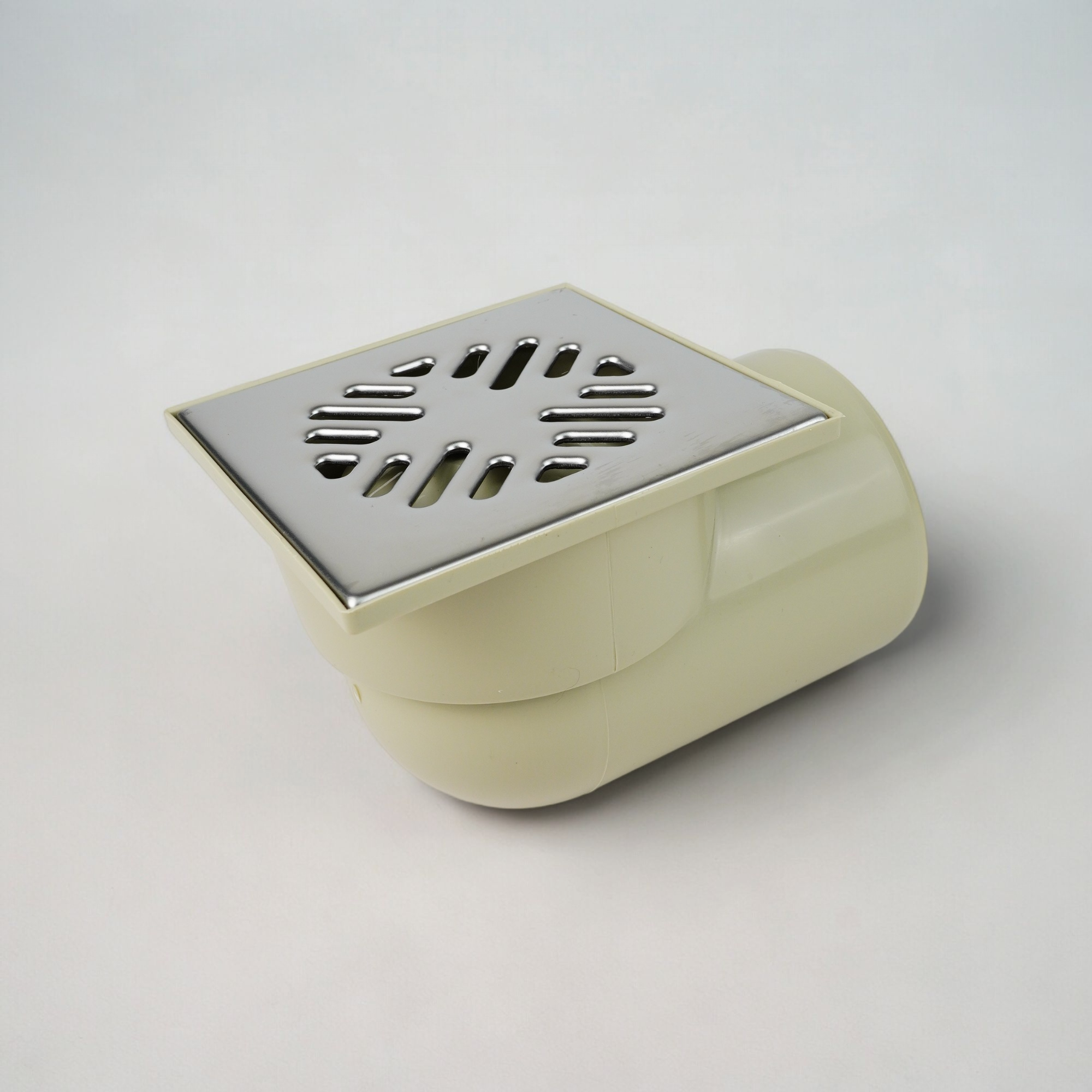 Трап 110 горизонтальный 150х150 мм. с решёткой из нерж. стали (Татполимер) 1шт.