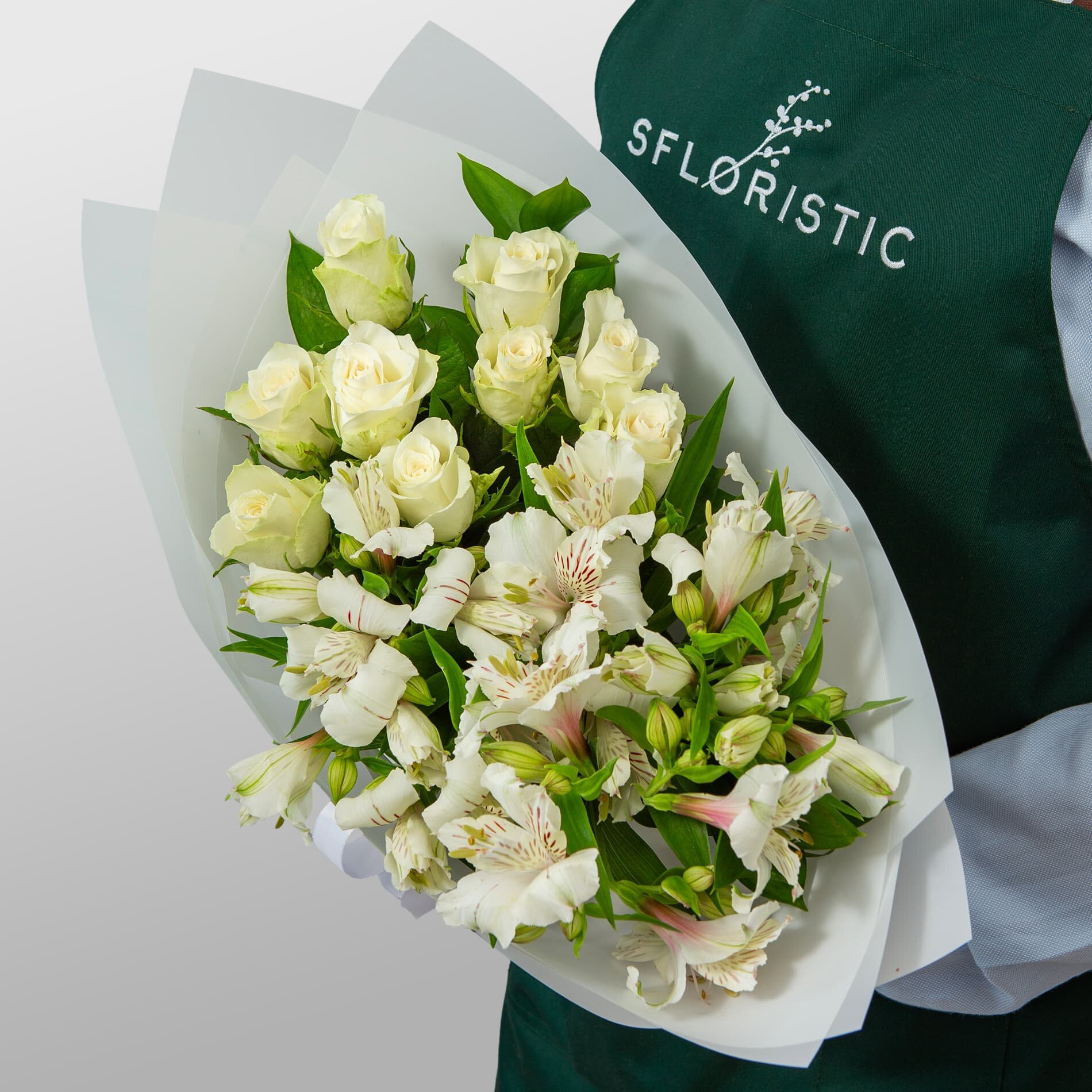 Букет из Роз Кения и Альстромерий Белый парус