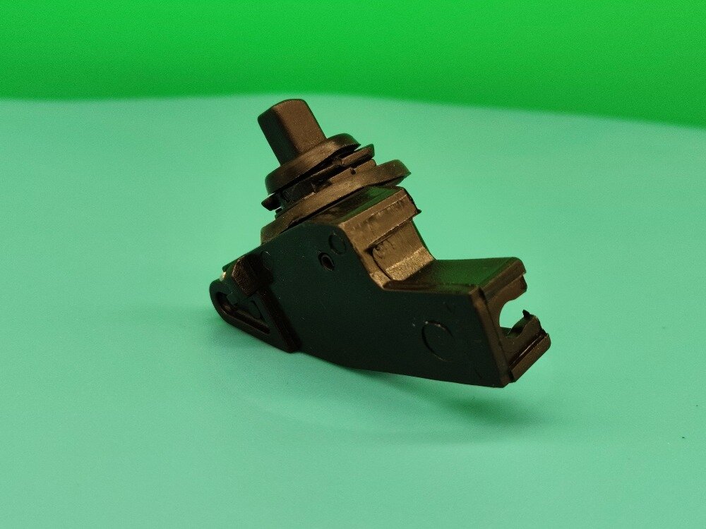 Замок лючка бензобака Nissan TIIDA 2004