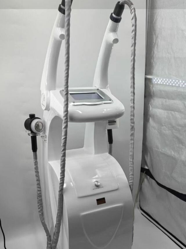 Аппарат LPG IB M8 сенсорный экран (2 манипулы для работы по телу- вакуумная манипула, кавитация)