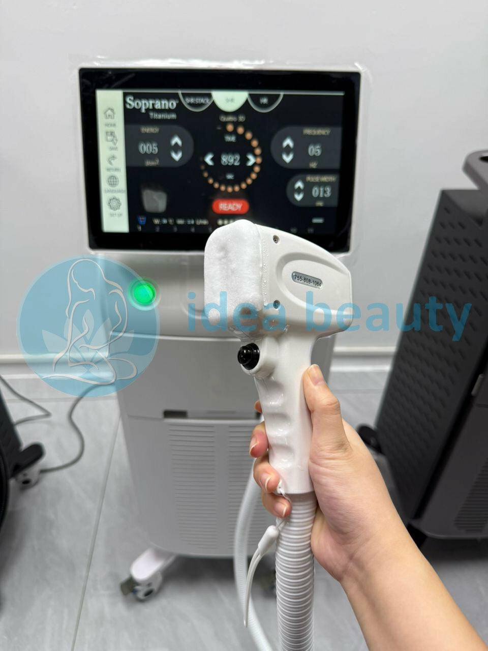 Аппарат для эпиляции Titan 1600 pro, диодный лазер, белый, со сменными насадками