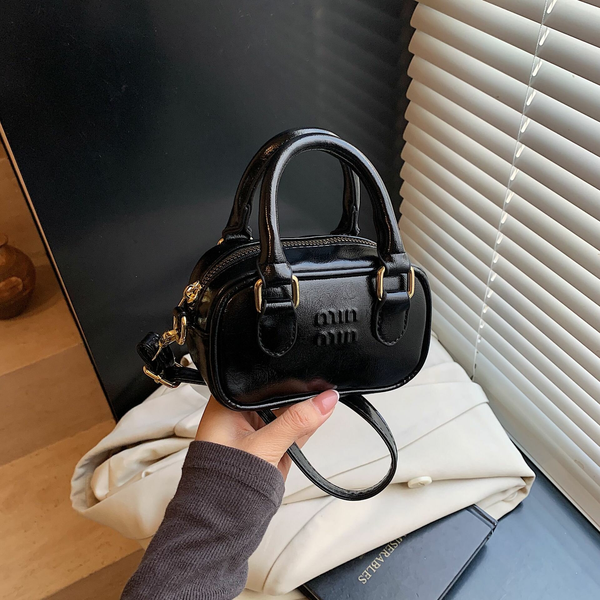 Сумка мессенджер