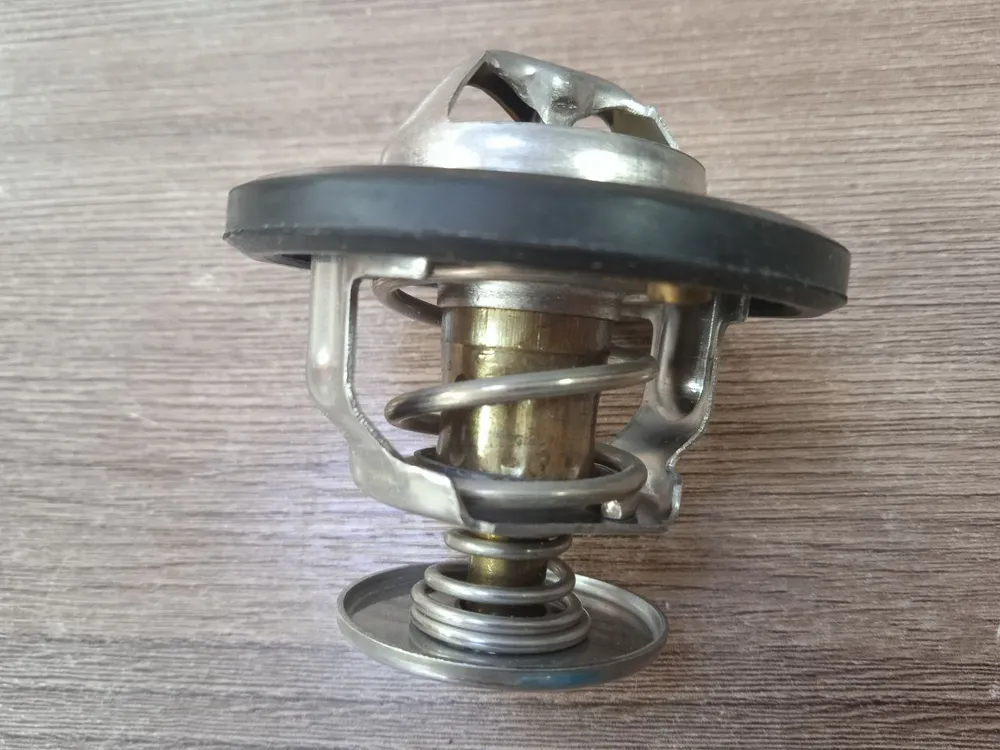 Термостат для а. м Hyundai Getz 02 Nissan Almera N16 00 Almera Classic B10 06 82C