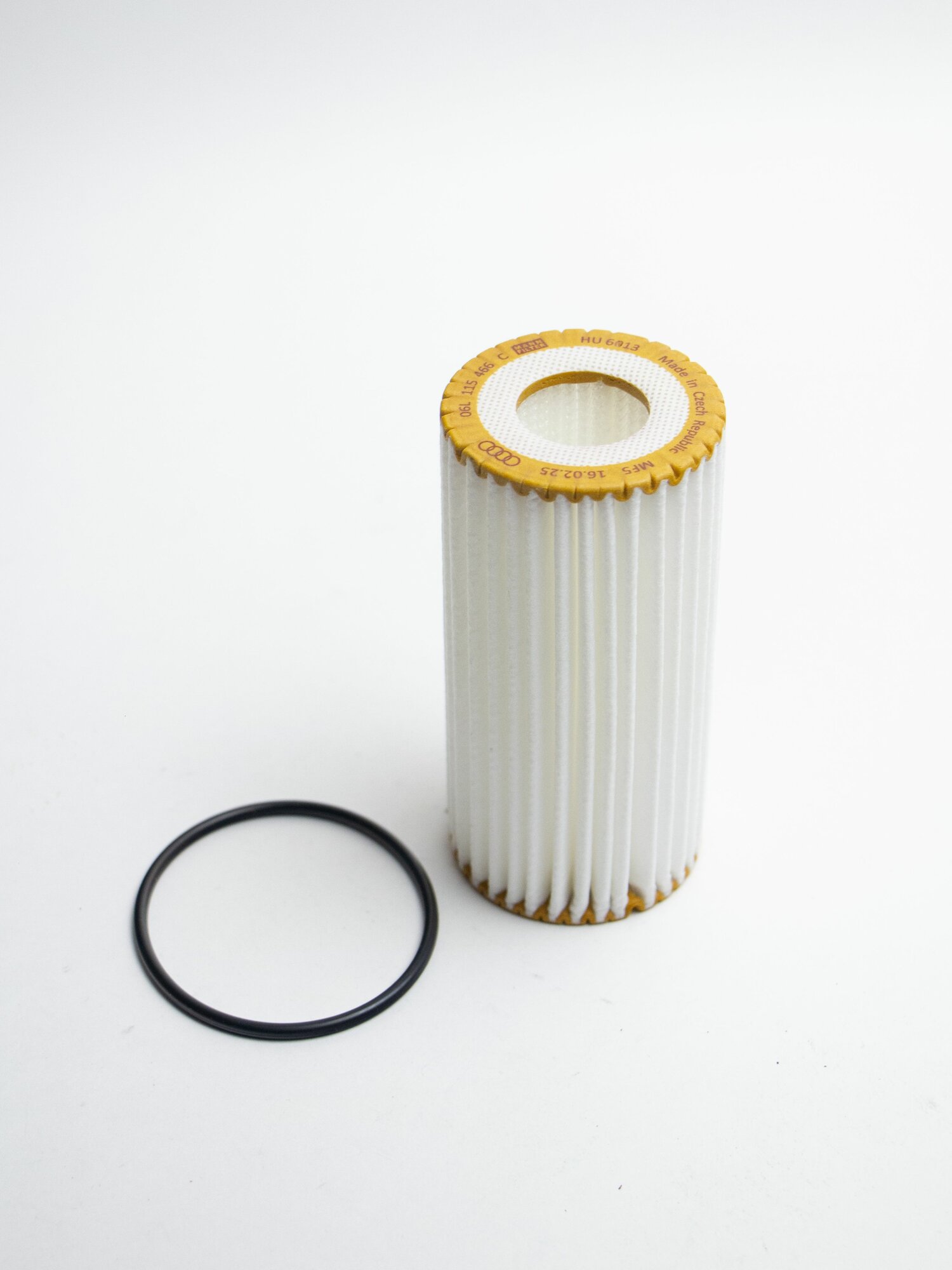 Фильтр масляный VAG 06L115562B NAL