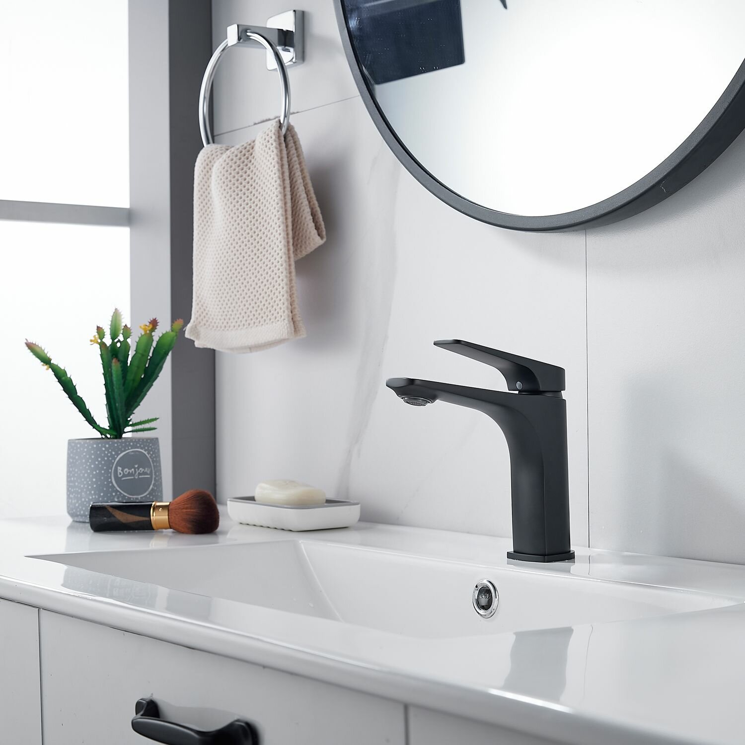 Смеситель для раковины S4201H черный