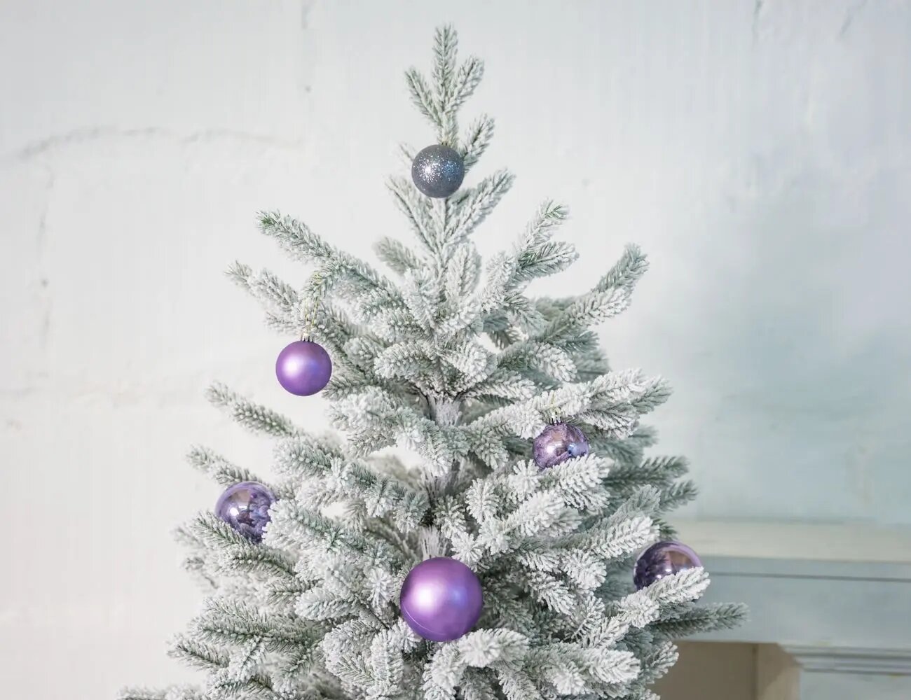 Искусственная елка Уральская, заснеженная, хвоя литая 100%, 180 см, Max CHRISTMAS
