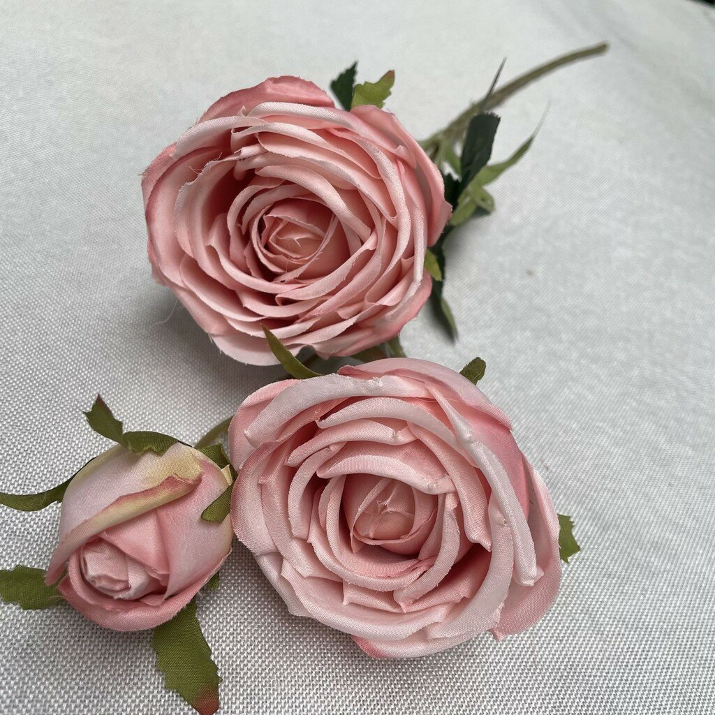 Bouquet iz iskusstvennogo shёлка rosы dlya doma i meropriyatiy dekoratsiya fioletovyj rozyj розовый