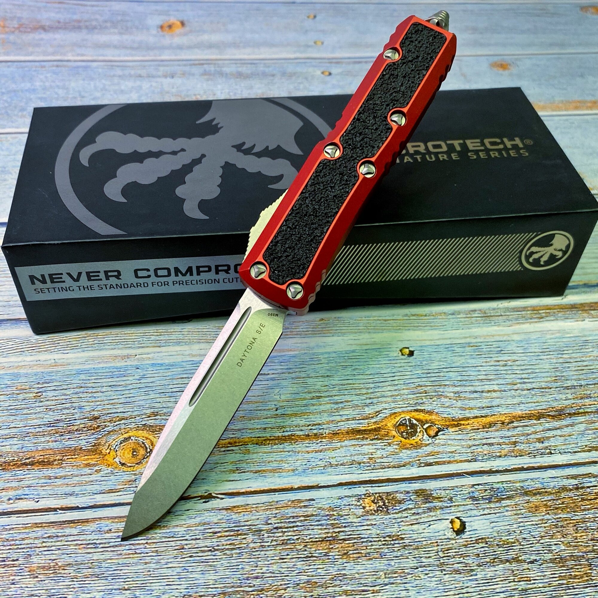Складной нож Microtech Daytona S/E Signature Series Red Stonewash Standard M390 124-10RDS