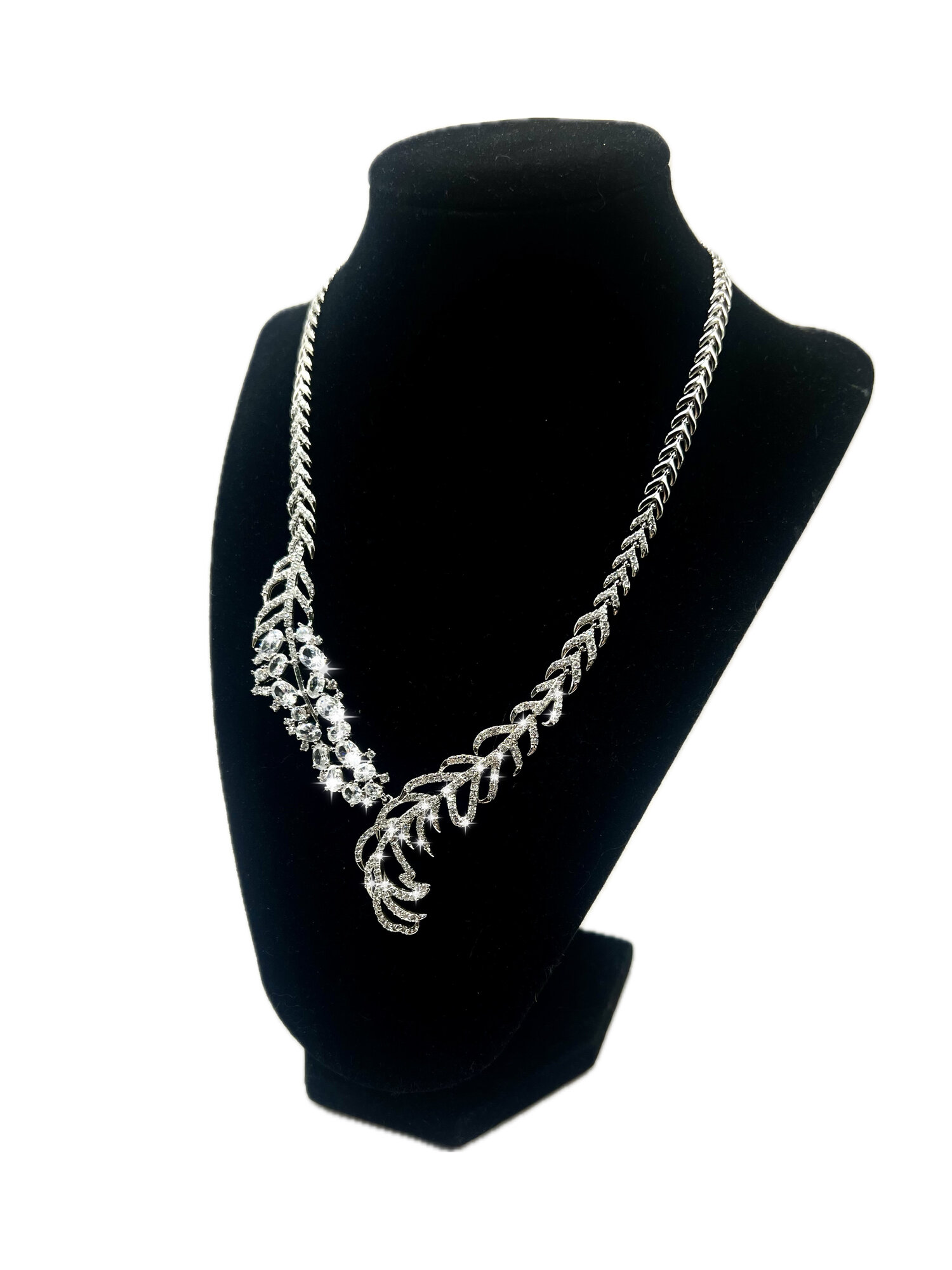 Колье, фианит