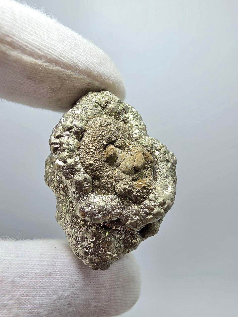 Пирит 43 мм, 93 г.