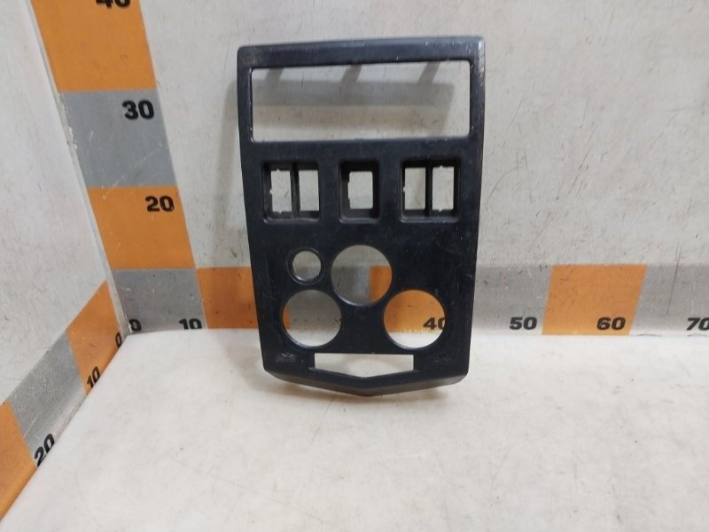 Б/У До 2009 года Рамка магнитолы Renault Logan 1 472816 RENAULT арт. 8200739009