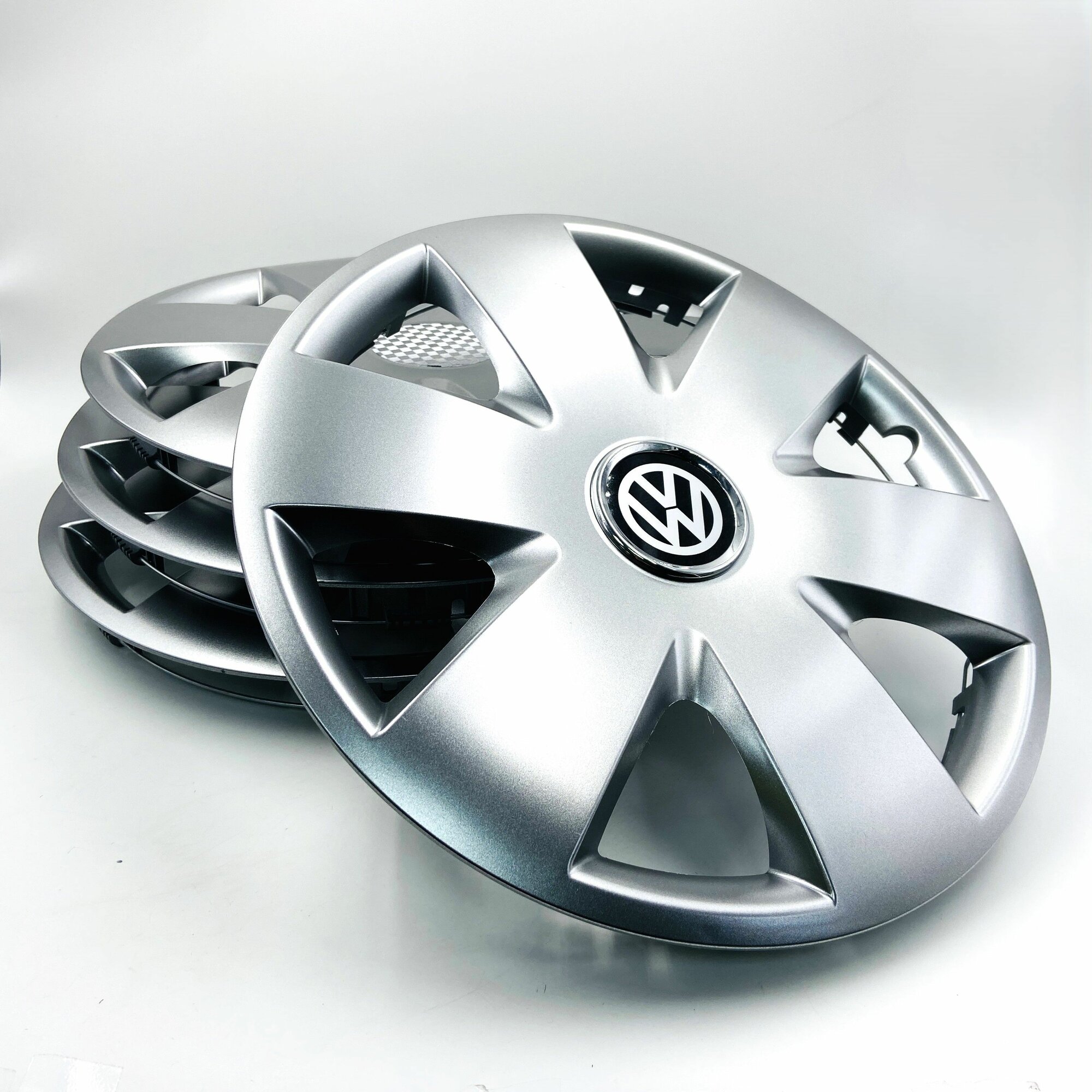 Колпаки на колеса с эмблемой R15 4шт