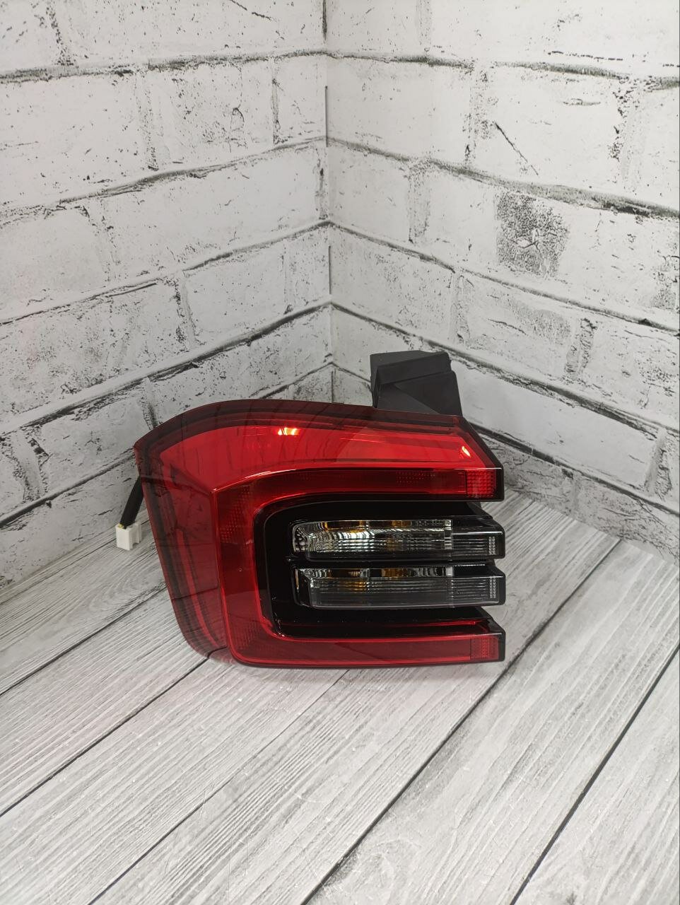 Задний фонарь левый наружный Chery Tiggo 4 PRO