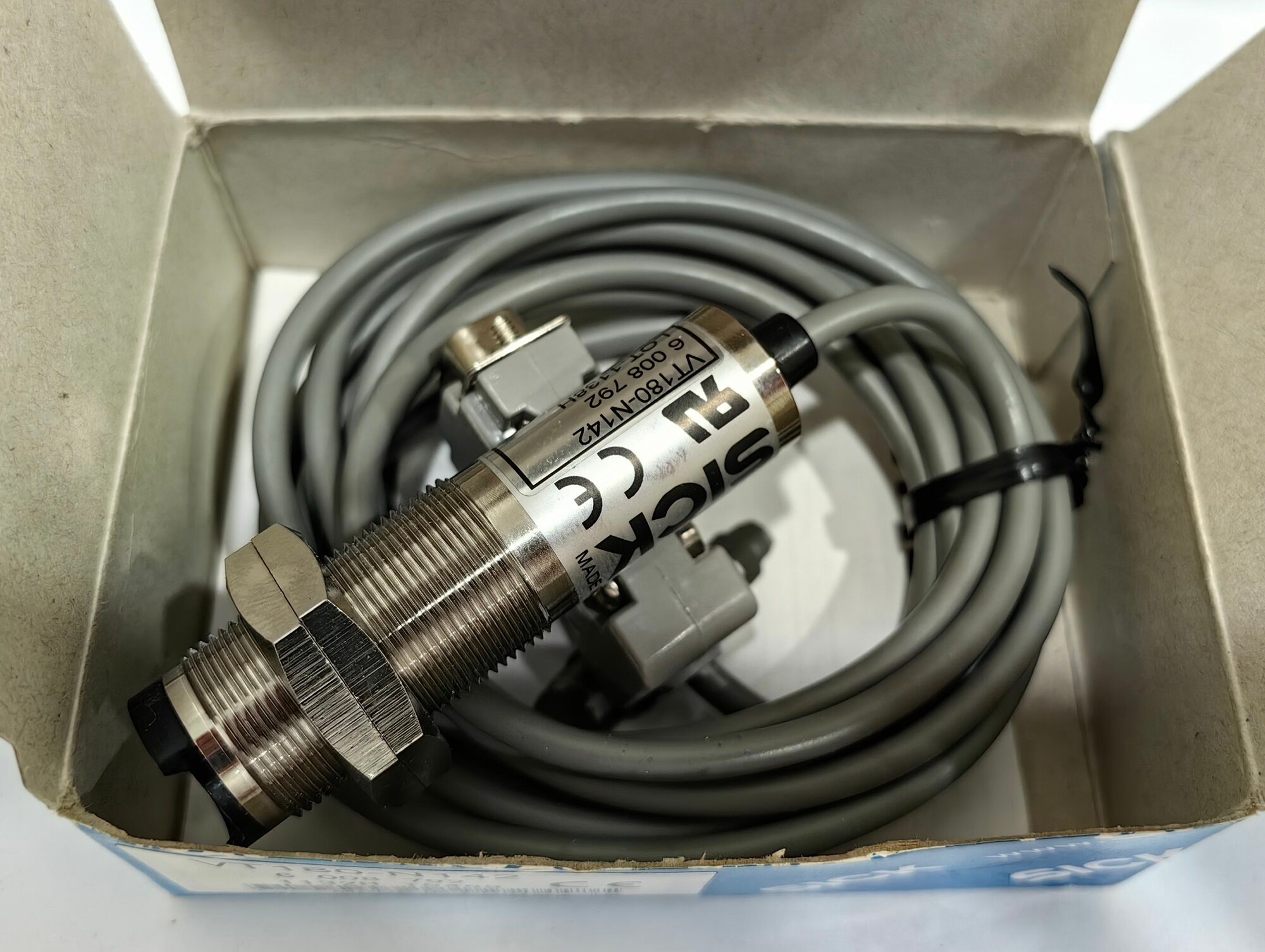 Фотоэлектрический датчик Sick VT180-N142 арт. 6008792