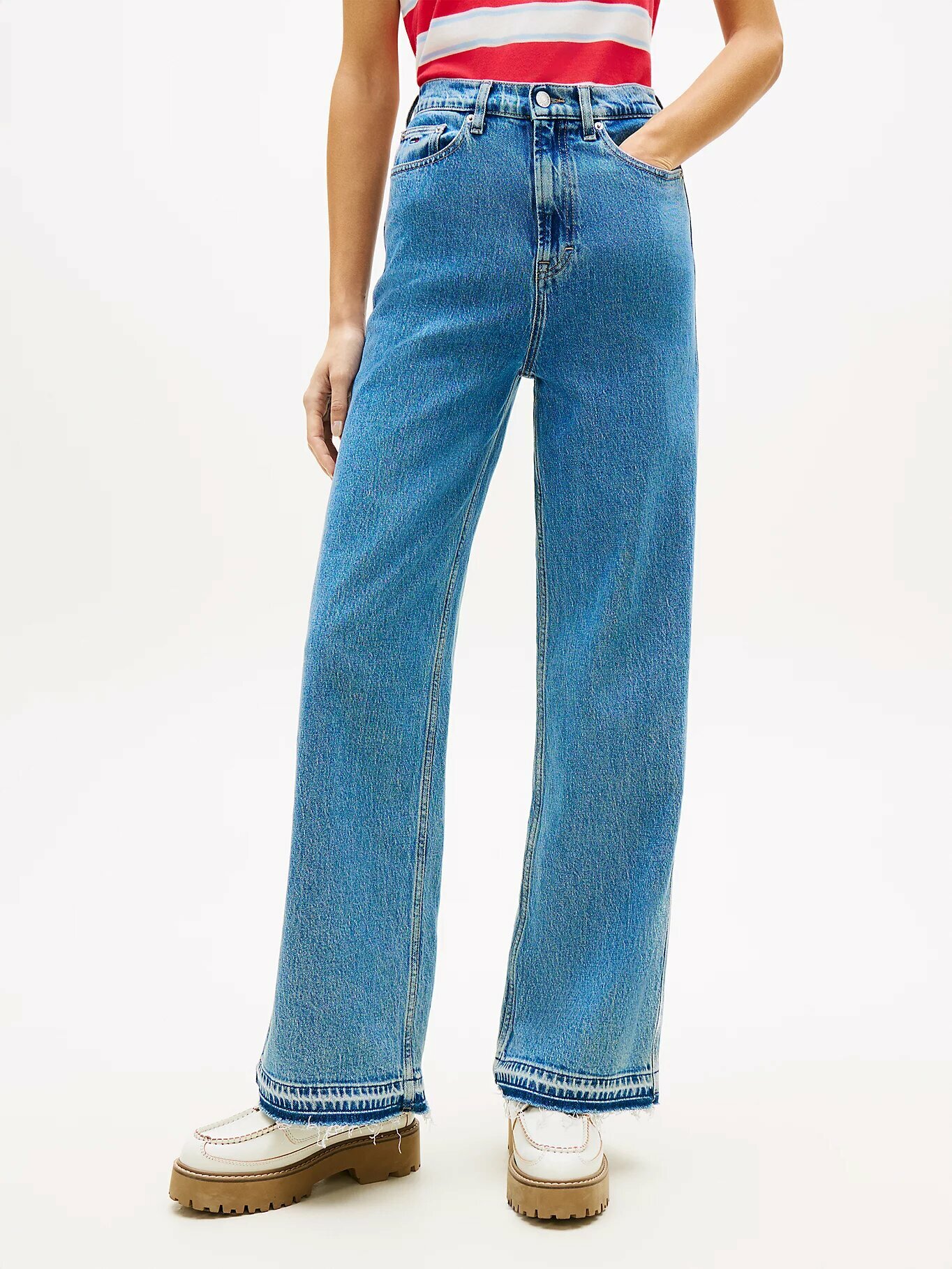Джинсы Tommy Jeans