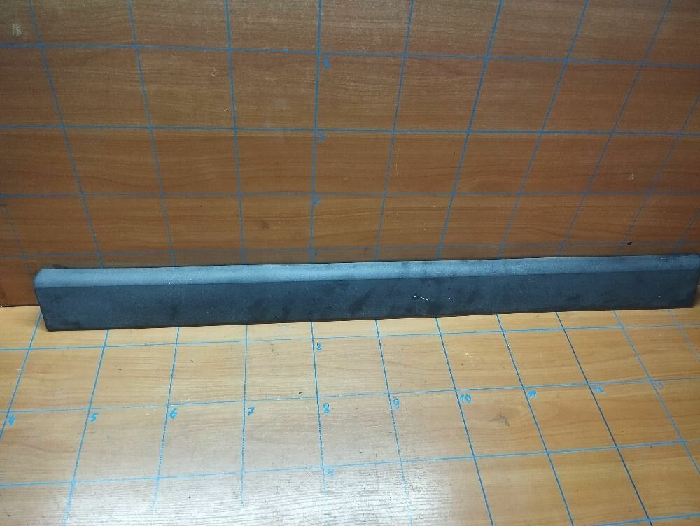 Молдинг двери передней правой VW Passat B3 Б/У с пробегом